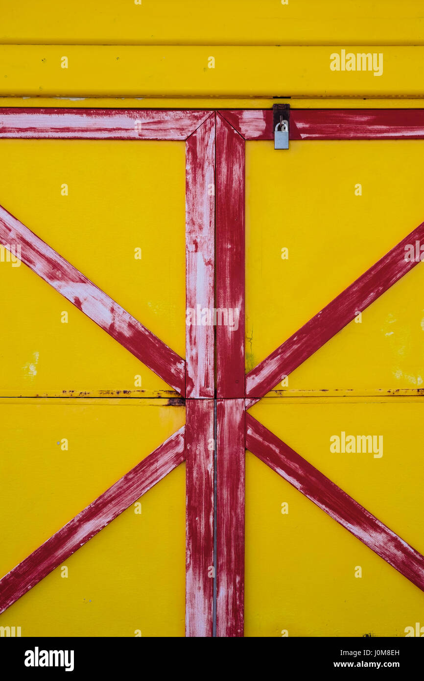 Victorian bathing box hi-res stock photography and images - Alamy