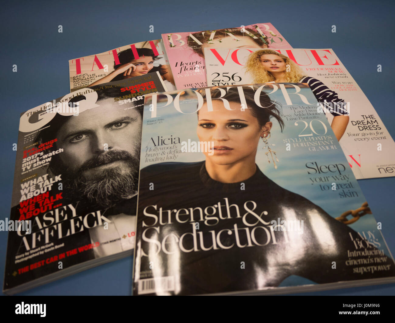 Luxury uk magazines hi-res stock photography and images - Alamy