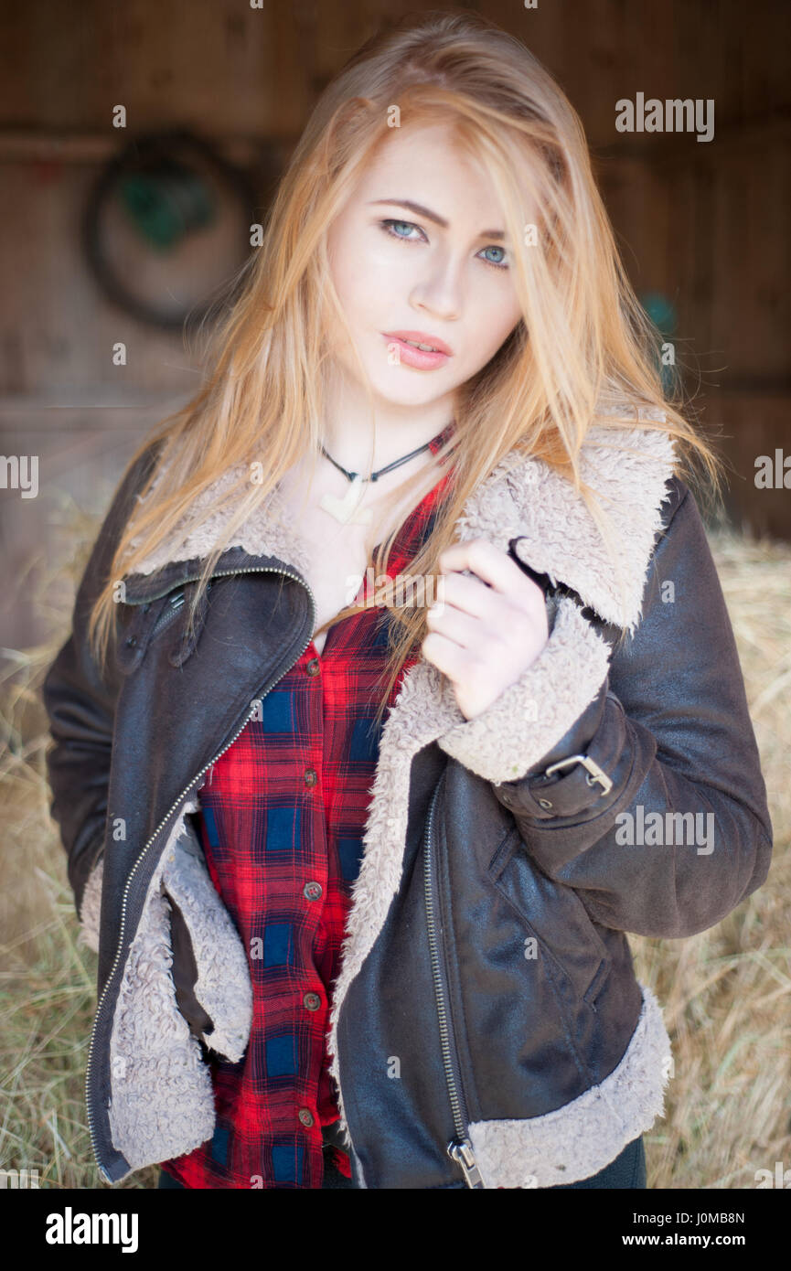 Model on Location shoot Stock Photo - Alamy