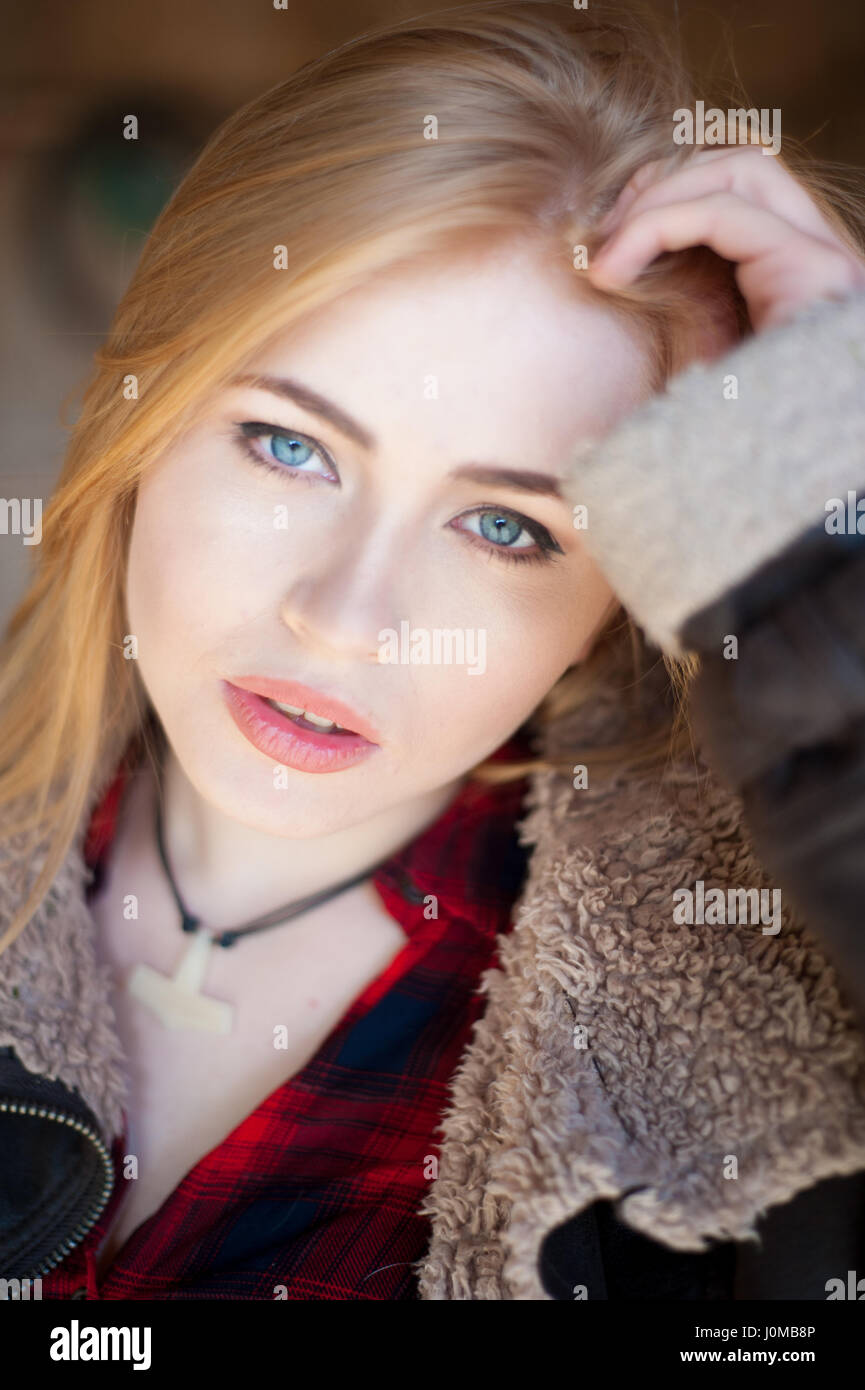 Model on Location shoot Stock Photo - Alamy