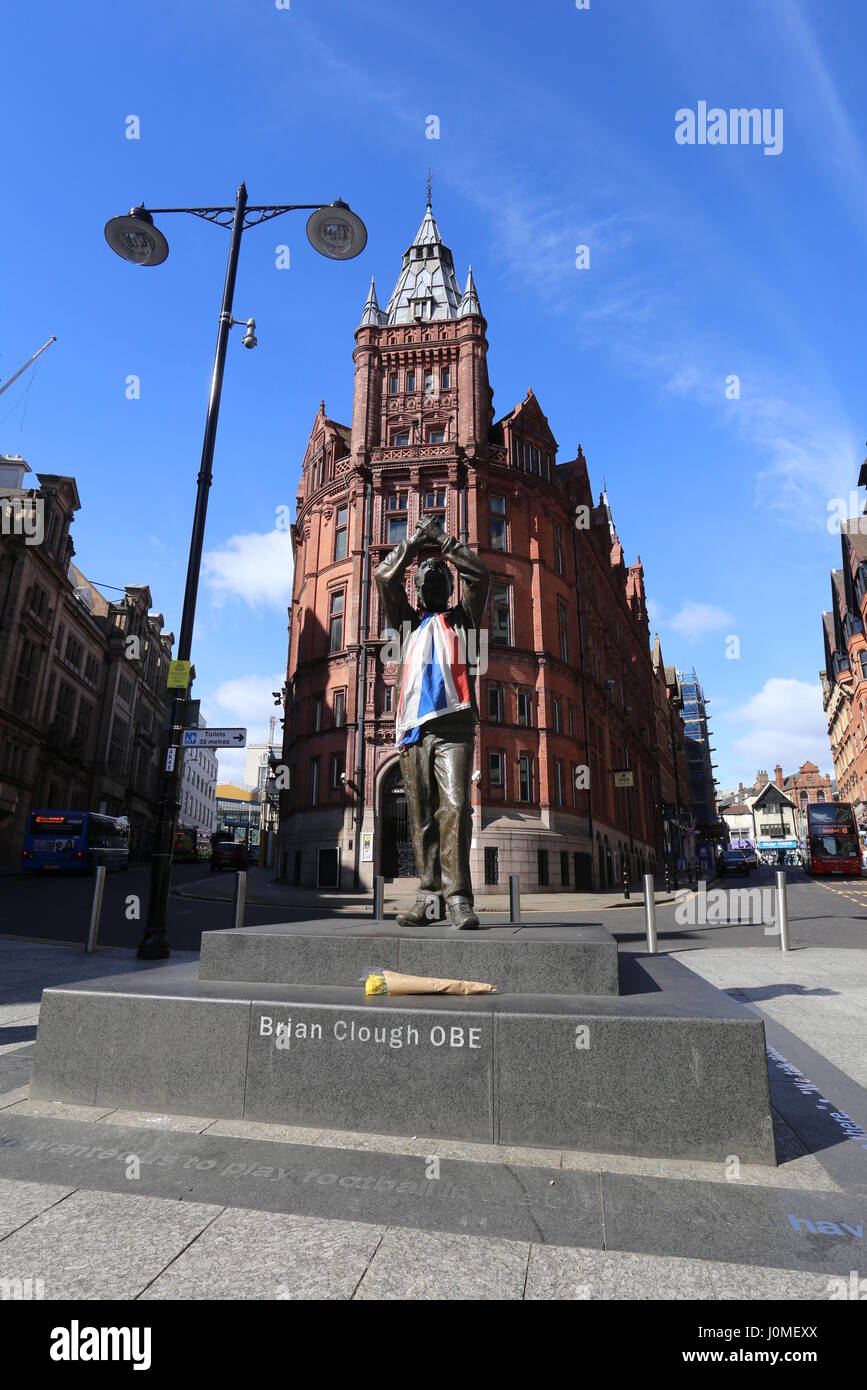 Brian Clough Statue Nottingham UK April 2017 Stock Photo - Alamy