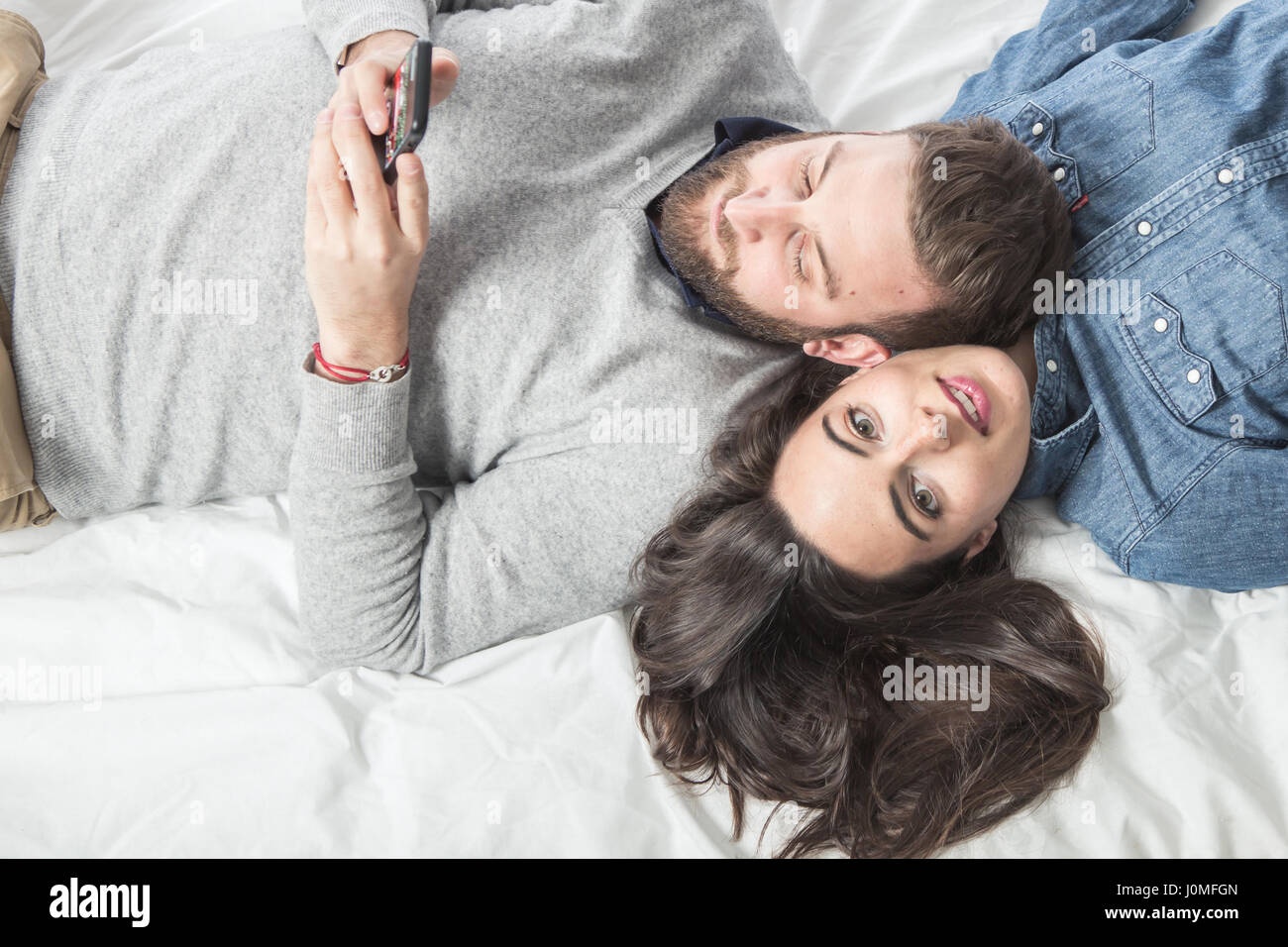 Woman couple chemistry hi-res stock photography and images - Alamy