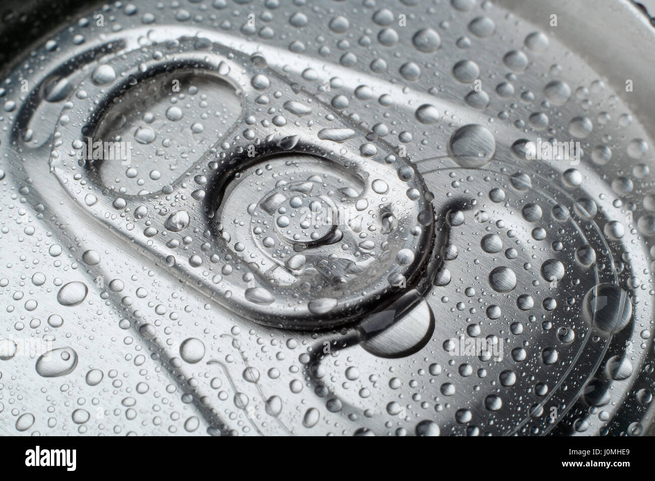 Close-up: top of can with drops of water Stock Photo - Alamy