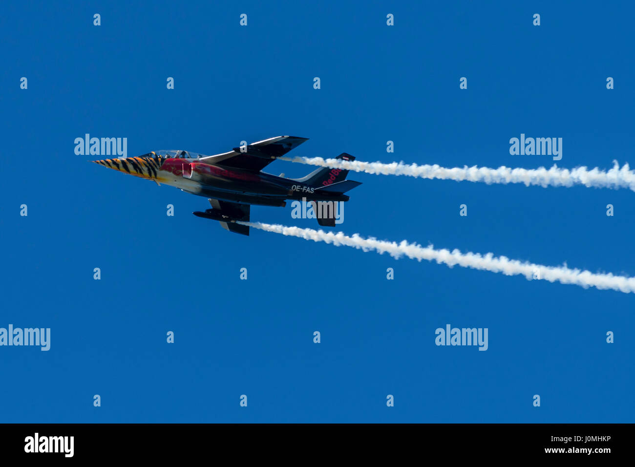 Red bull jet performing hi-res stock photography and images - Alamy