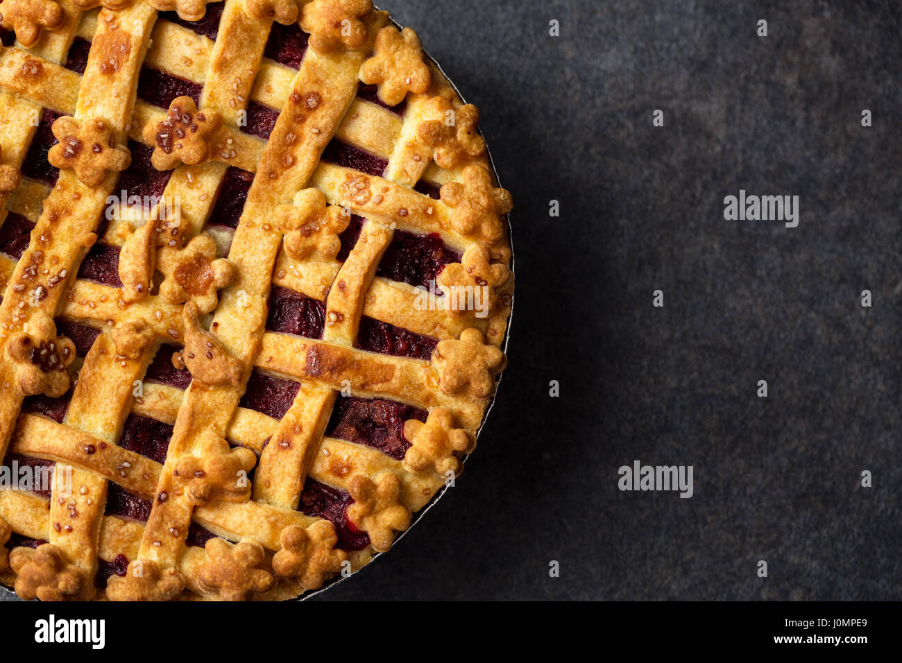 American cherry pie hi-res stock photography and images - Alamy