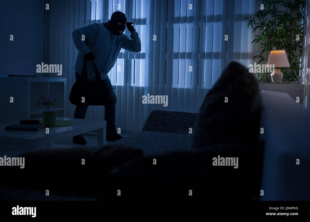 Thief and night hi-res stock photography and images - Alamy