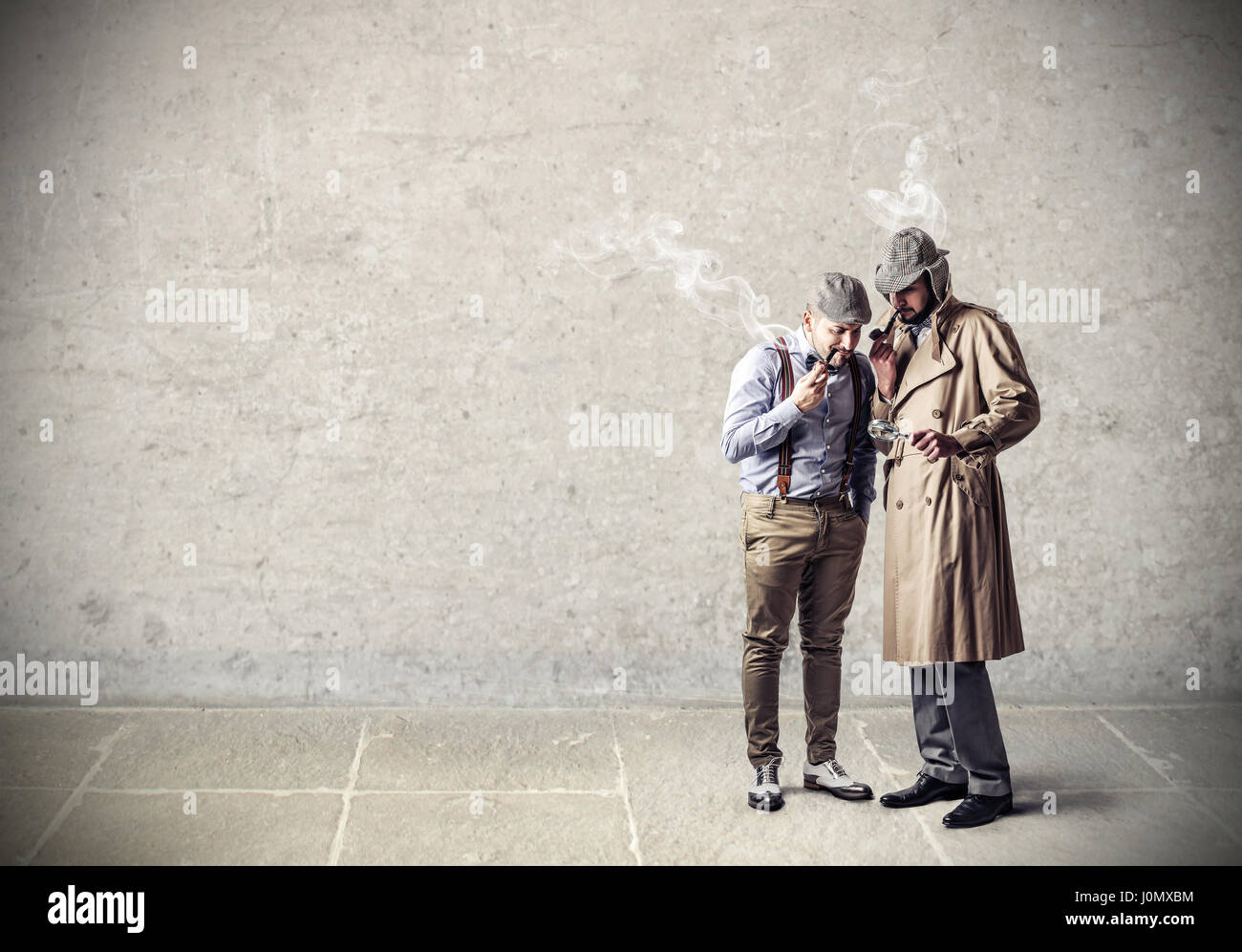 2 investigator man Stock Photo - Alamy