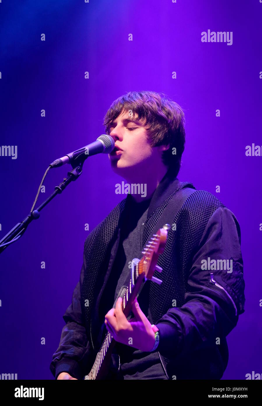 Jake Bugg performing at Glastonbury Festival Stock Photo - Alamy