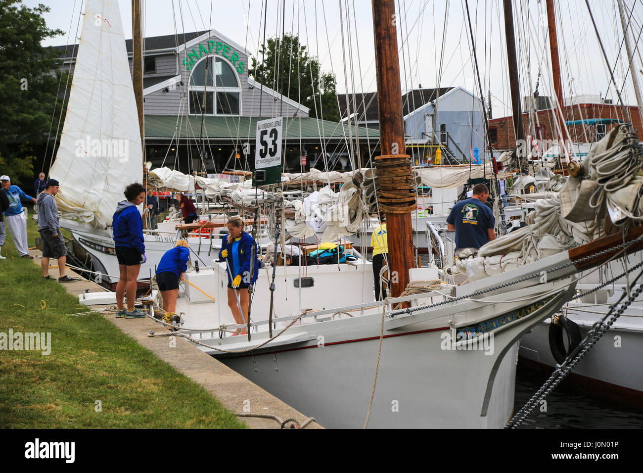 Annual skipjack race hi-res stock photography and images - Alamy
