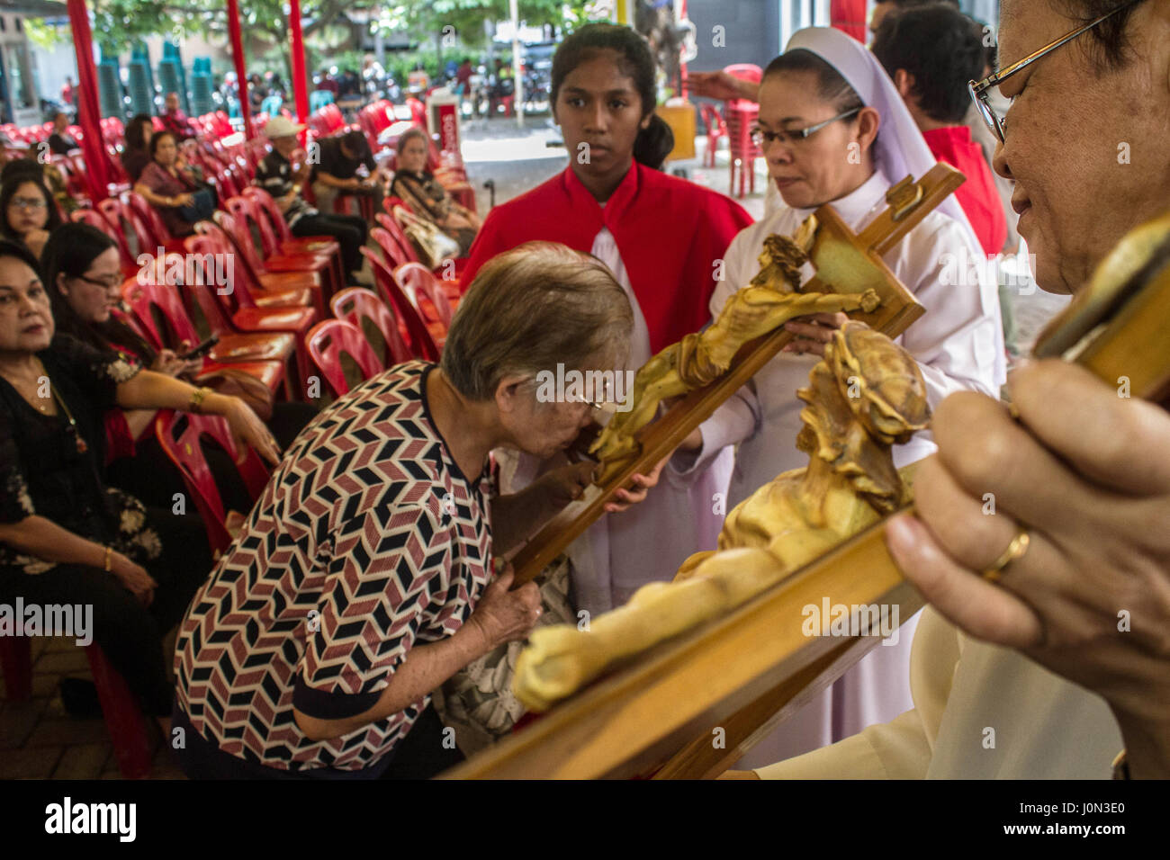 Indonesian Catholic Women High Resolution Stock Photography and Images ...
