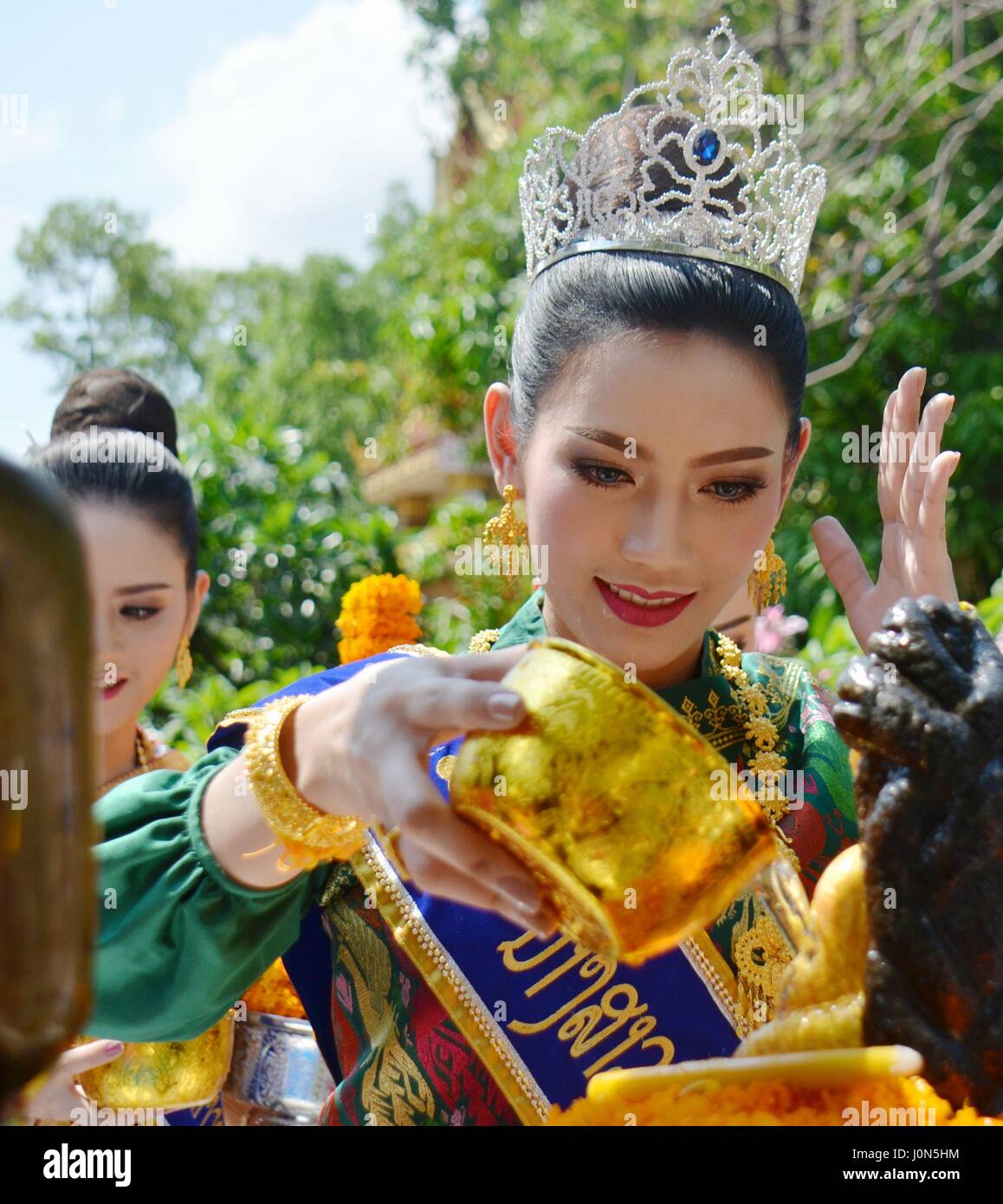 Vientiane, Laos. 14th Apr, 2017. Miss Songkran of Vientiane pays ...