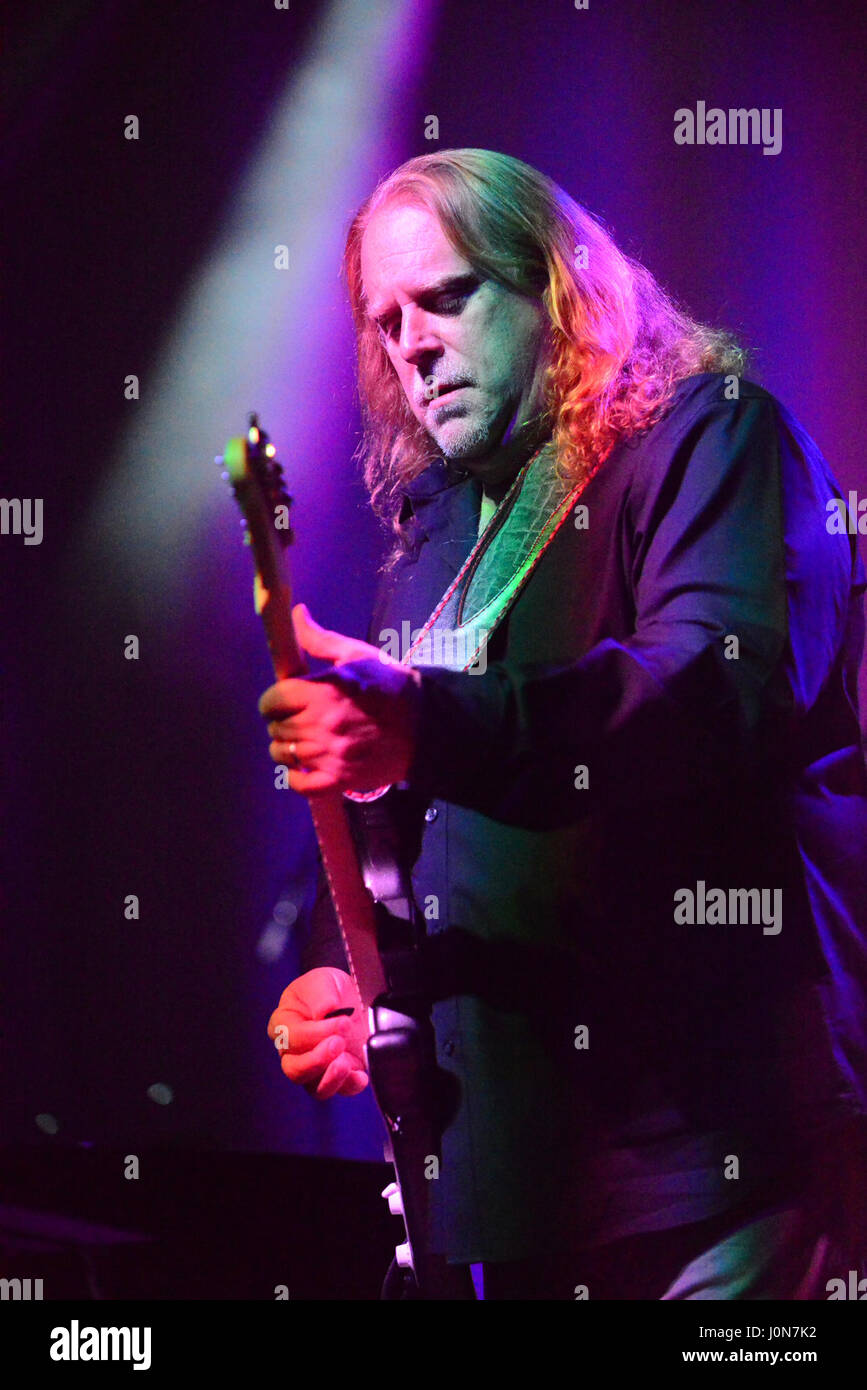 Los Angeles, ca, usa. 14th Apr, 2017. Musician - WARREN HAYNES on stage ...
