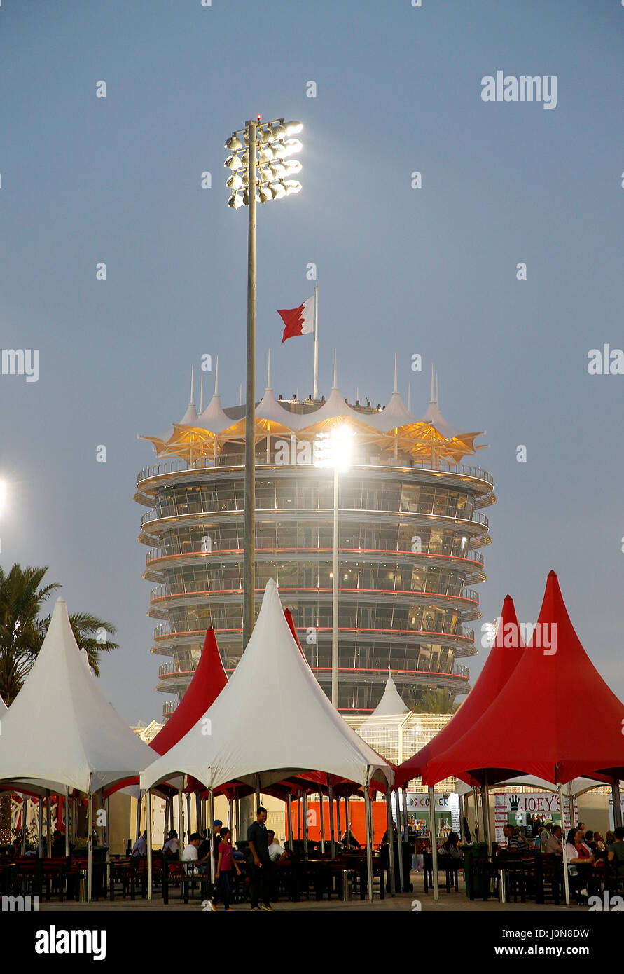 Start bahrain grand prix bahrain international circuit hi-res stock ...