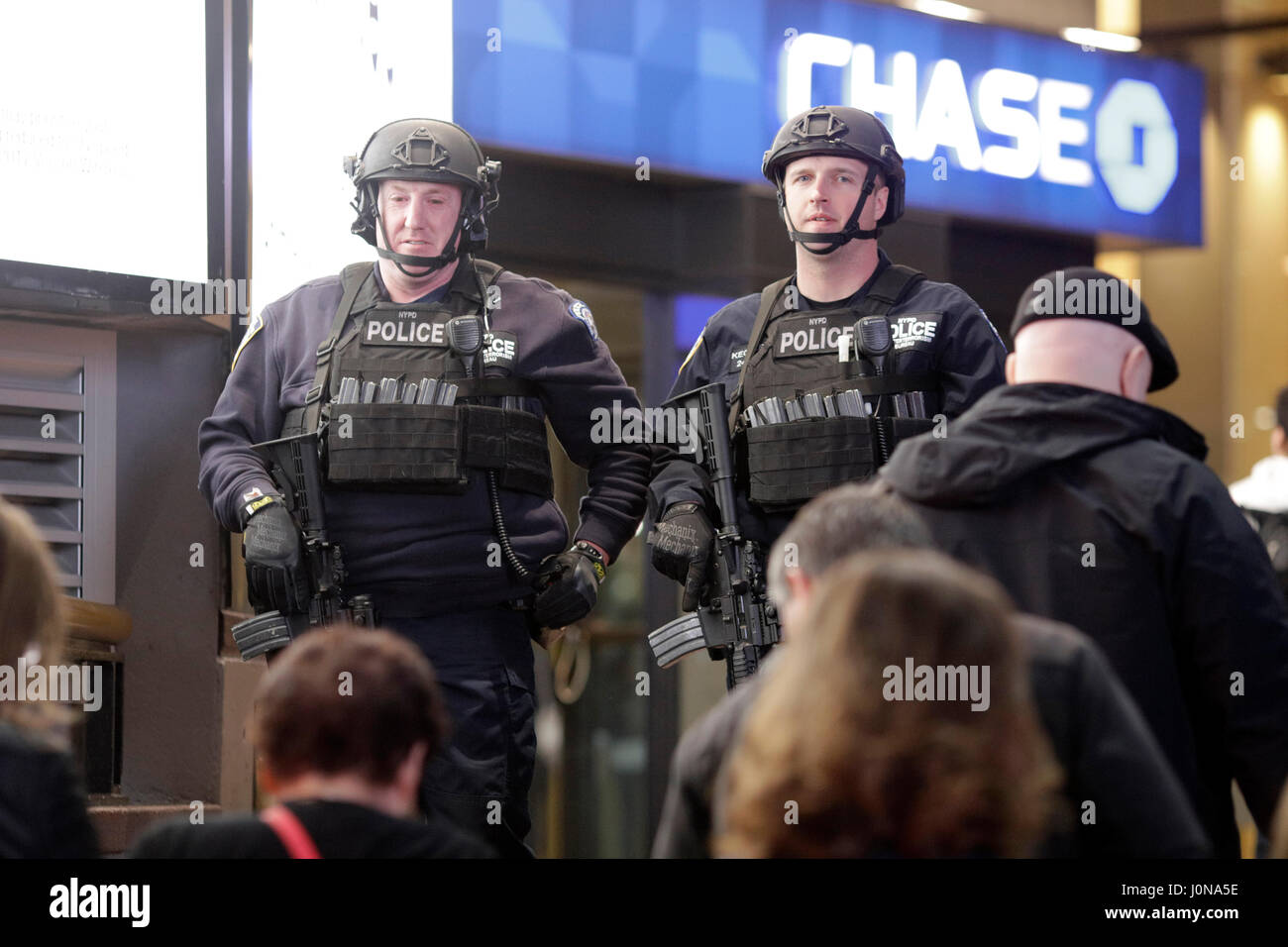 New York, USA. 14th Apr, 2017. SWAT officers guard outside Penn Station ...