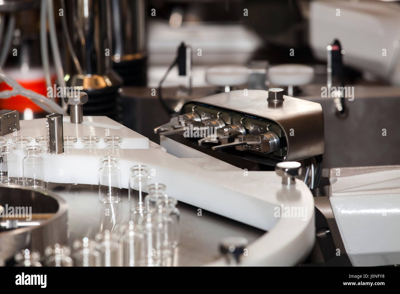 Robotic asepting compounding system, steriline isolators equipment ...