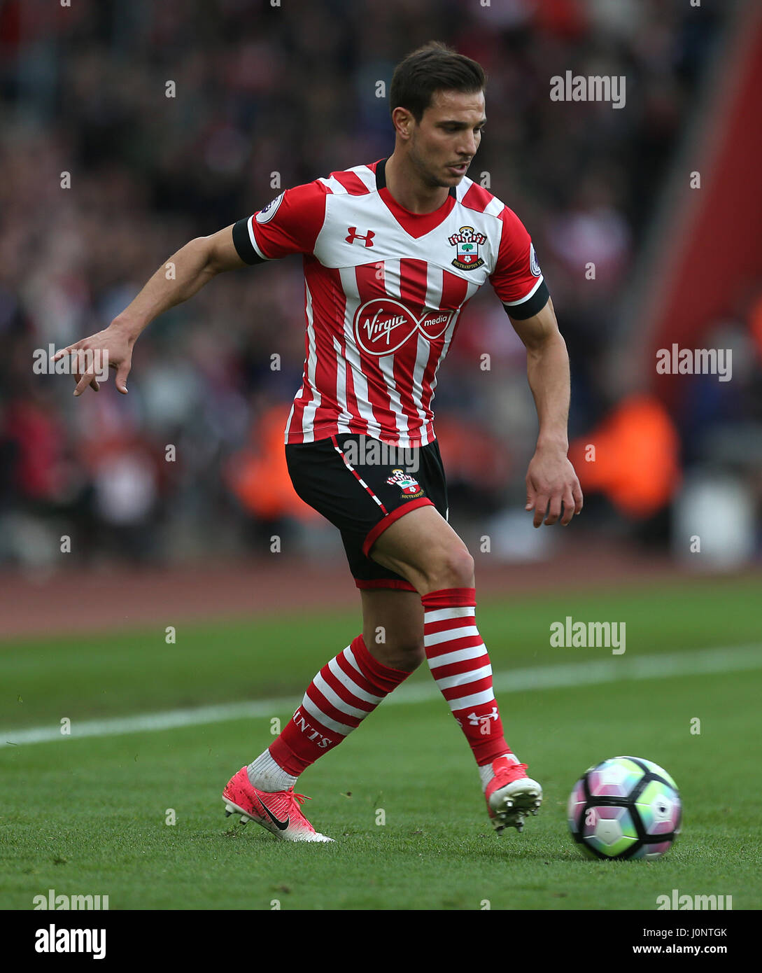 Southampton's Cedric Soares Stock Photo - Alamy