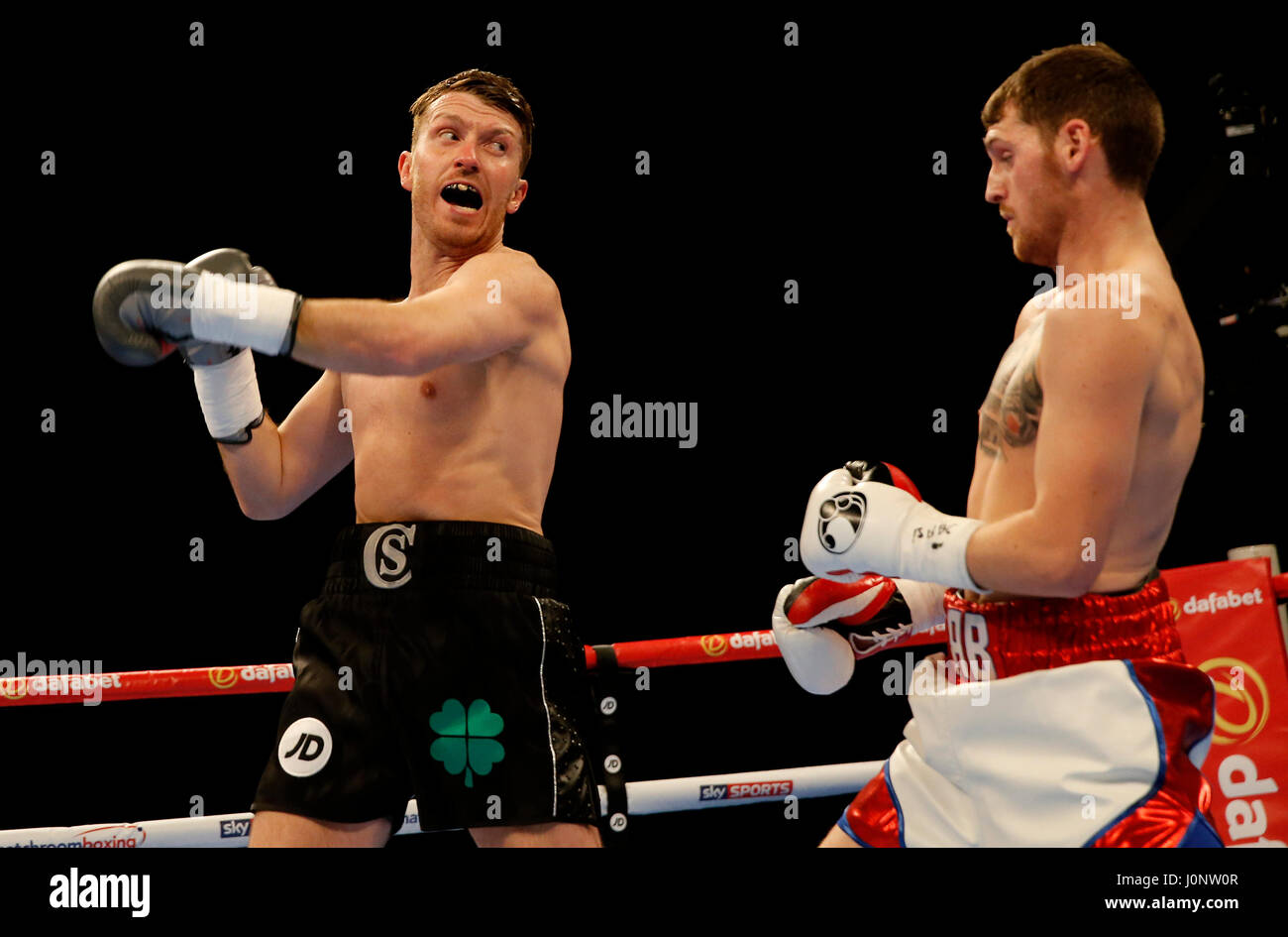Scott Cardle and Robbie Barrett during the British Lightweight ...