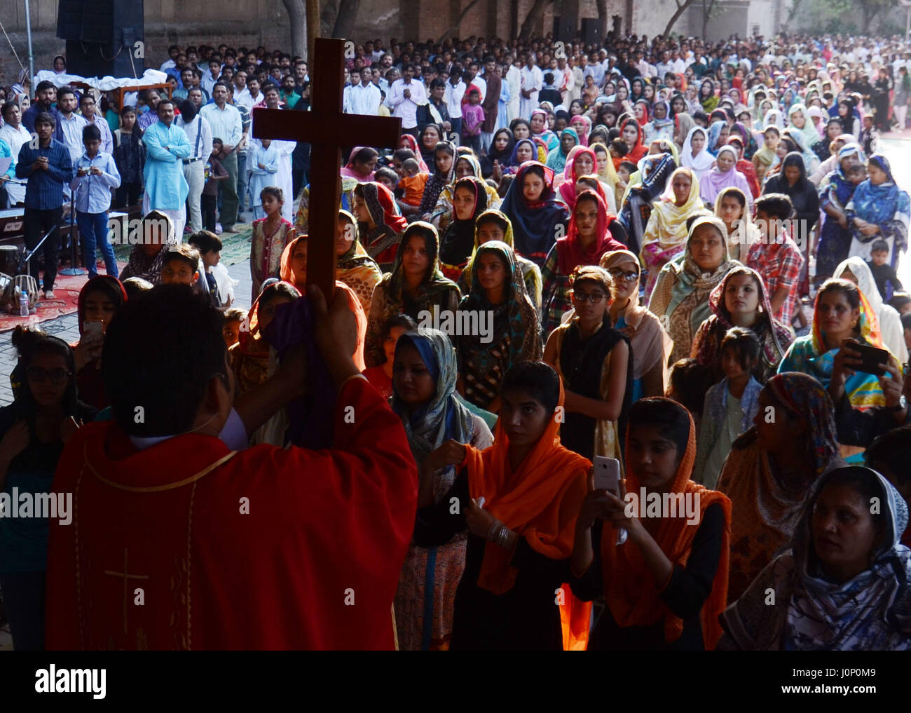 Lahore, Pakistan. 15th Apr, 2017. Pakistani Christian devotees attend ...
