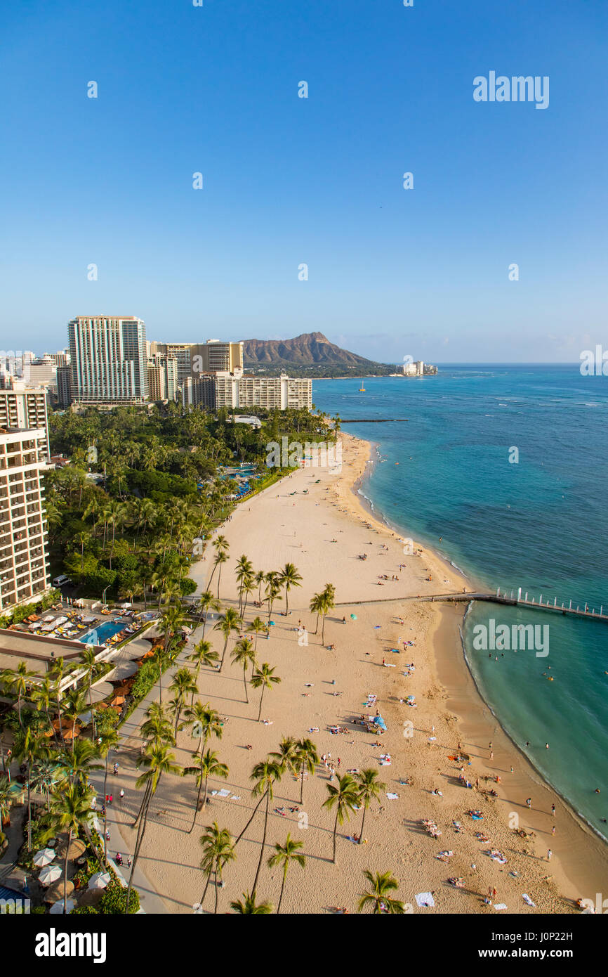 Waikiki Beach, Hilton Hawaiian Village, Honolulu, Oahu, Hawaii Stock Photo - Alamy
