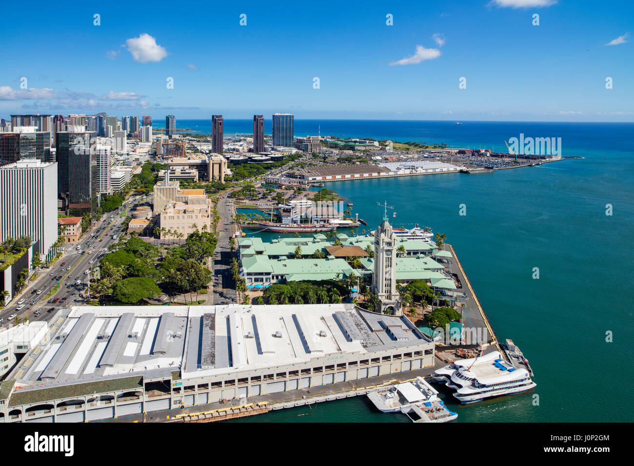 Aloha tower hi-res stock photography and images - Alamy