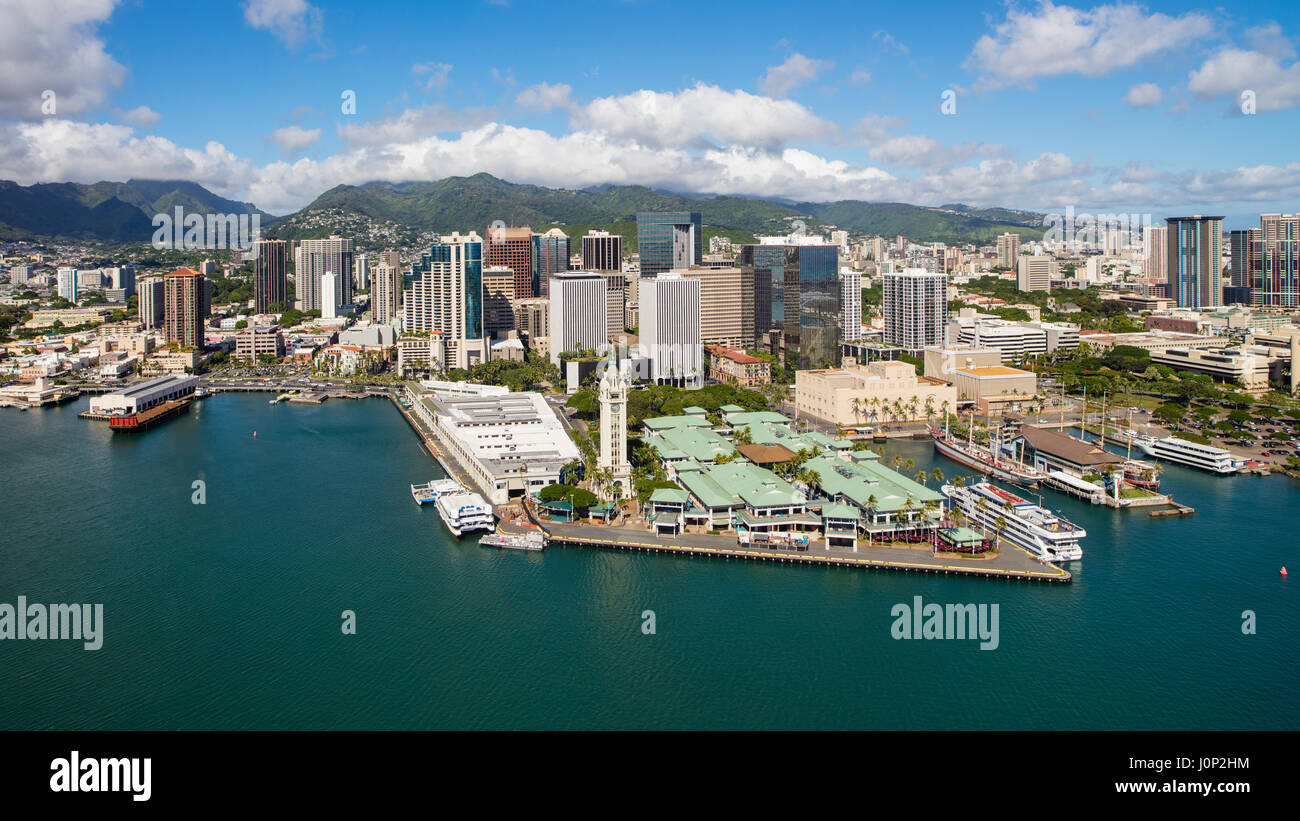 Aloha Tower, Honolulu Harbor, Oahu, Hawaii Stock Photo - Alamy