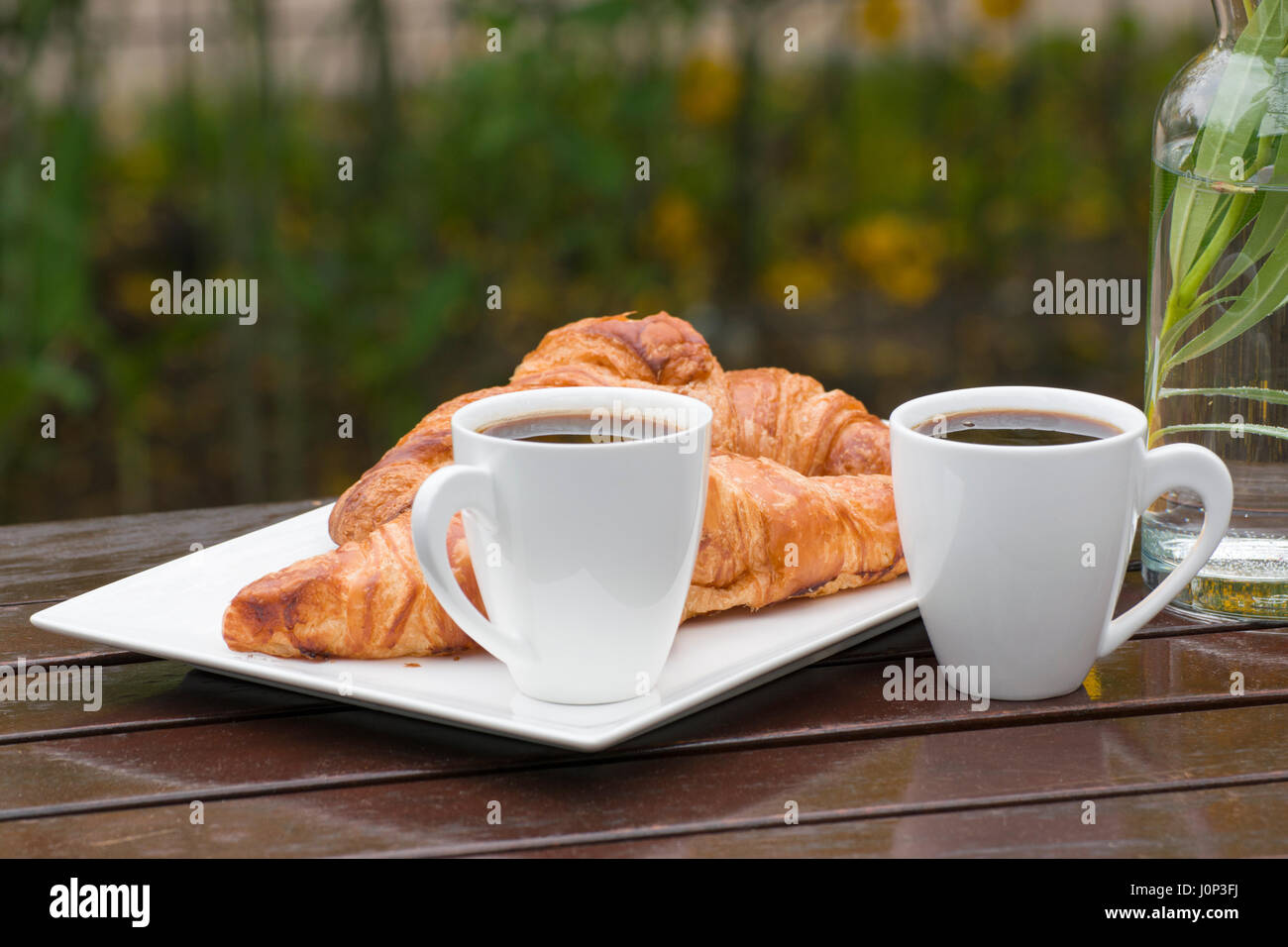 Enjoy a coffee outside hi-res stock photography and images - Alamy