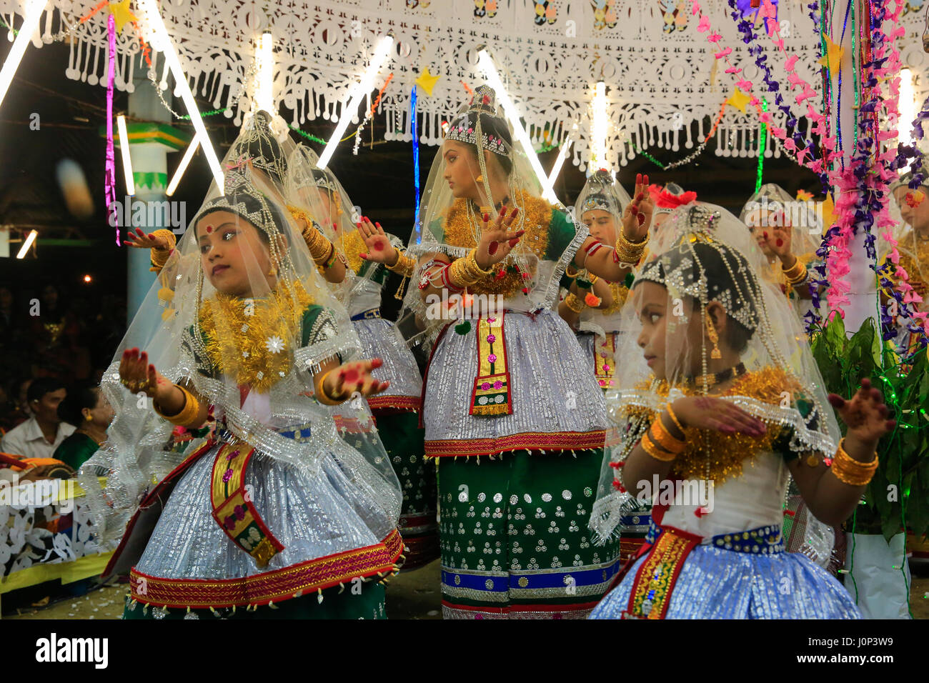 Girls from the Monipuri ethnic community perform dances during Ras ...