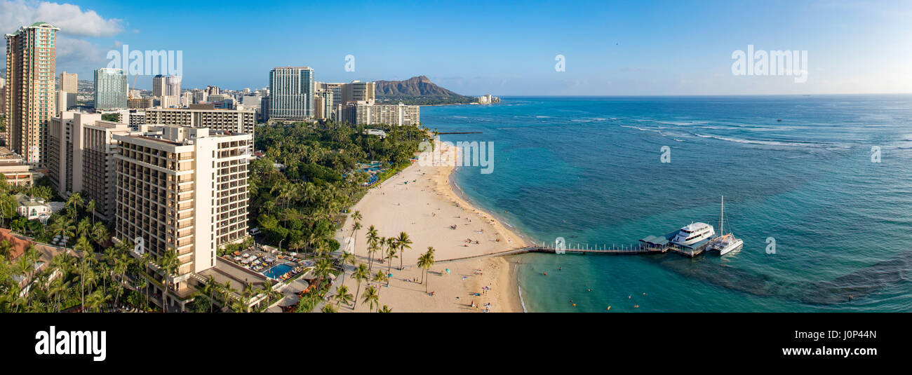 Waikiki Beach, Hilton Hawaiian Village, Honolulu, Oahu, Hawaii Stock Photo - Alamy