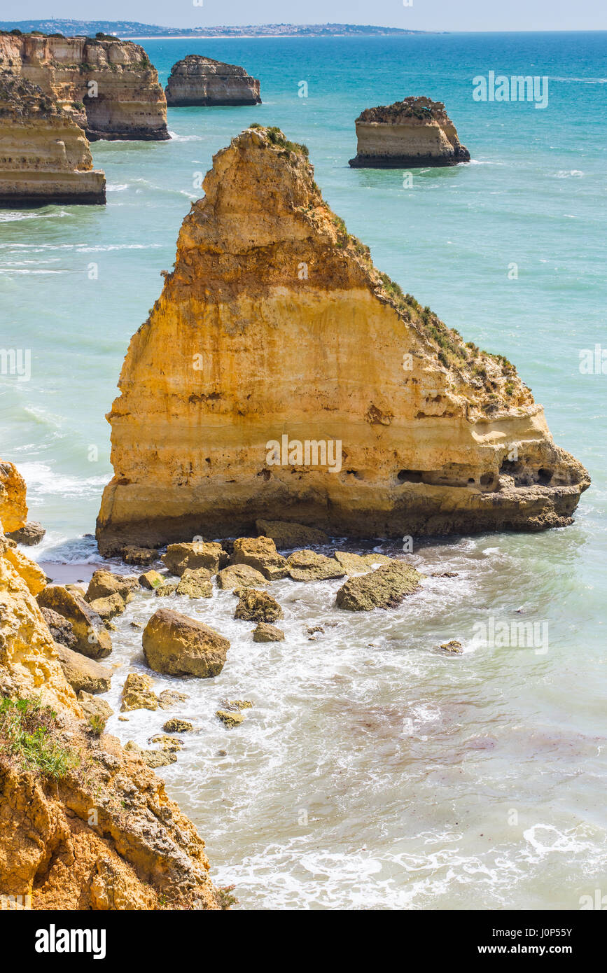 Rock formations on Algarve clifs in Portugal Stock Photo - Alamy