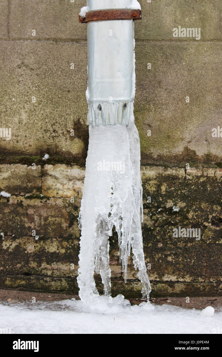 End pipe hi-res stock photography and images - Alamy