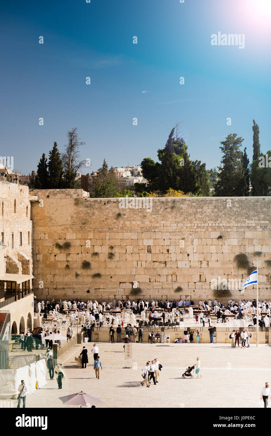 The "wailing wall" (ha Kotel) in Jerusalem Stock Photo - Alamy