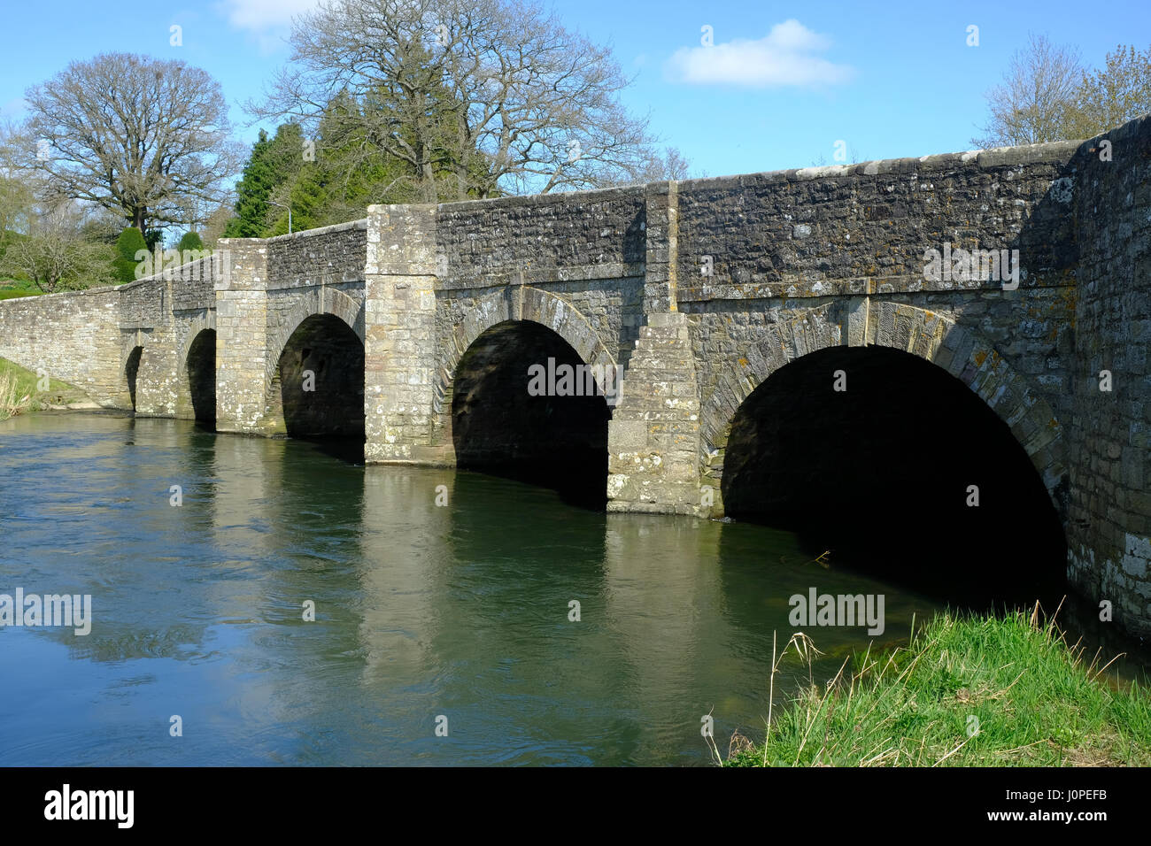 bridge over the River Teme at Leintwardine, Herefordshire, England ...