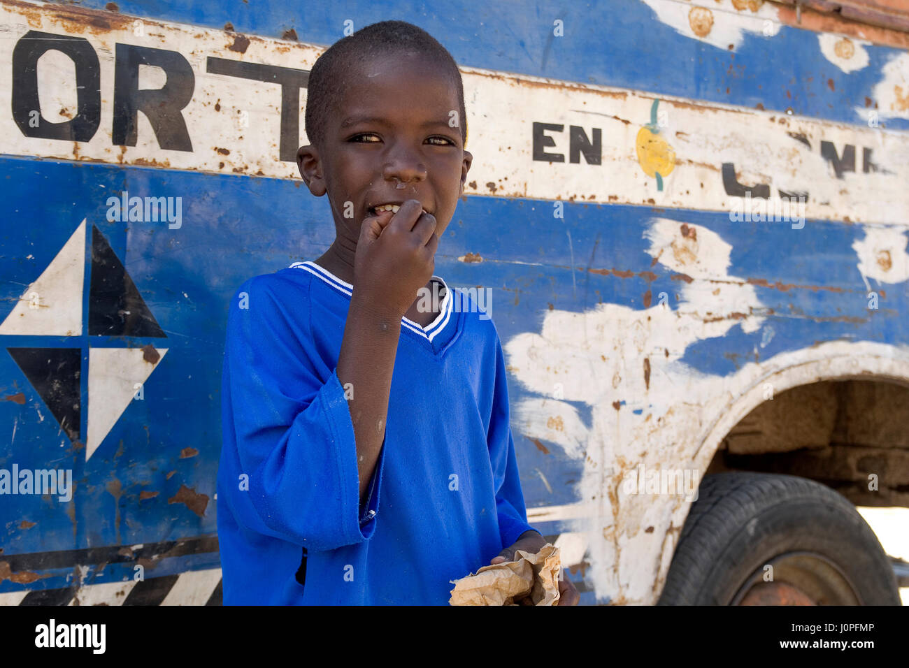 Senegal peanuts hi-res stock photography and images - Alamy