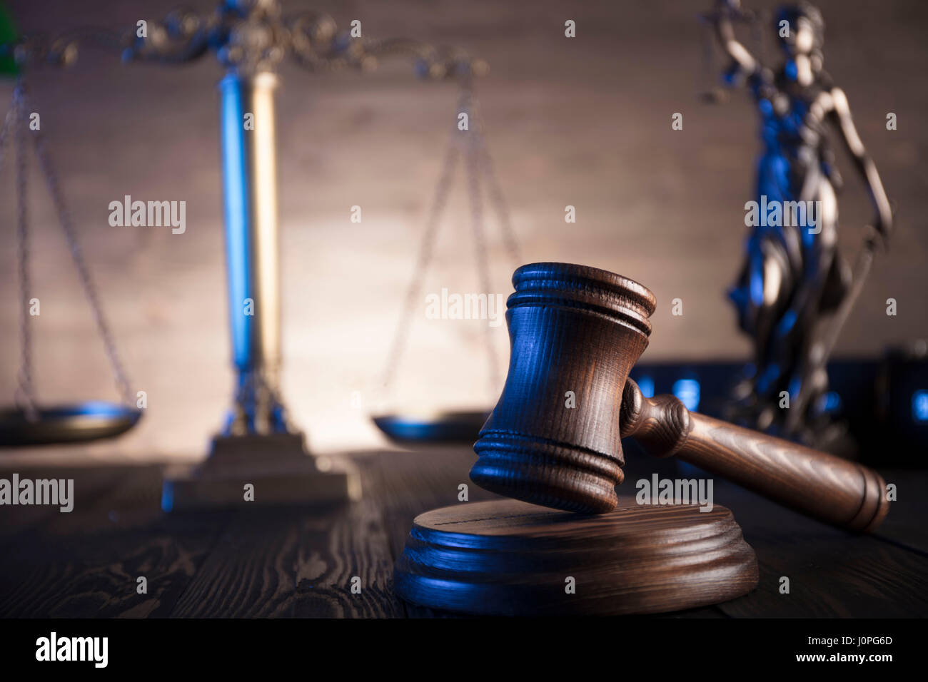 Solving the case hi-res stock photography and images - Alamy