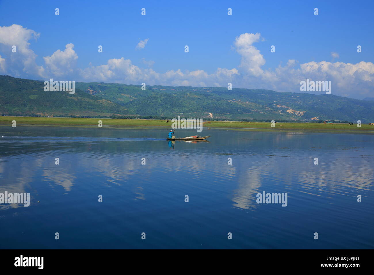 Tanguar haor hi-res stock photography and images - Alamy
