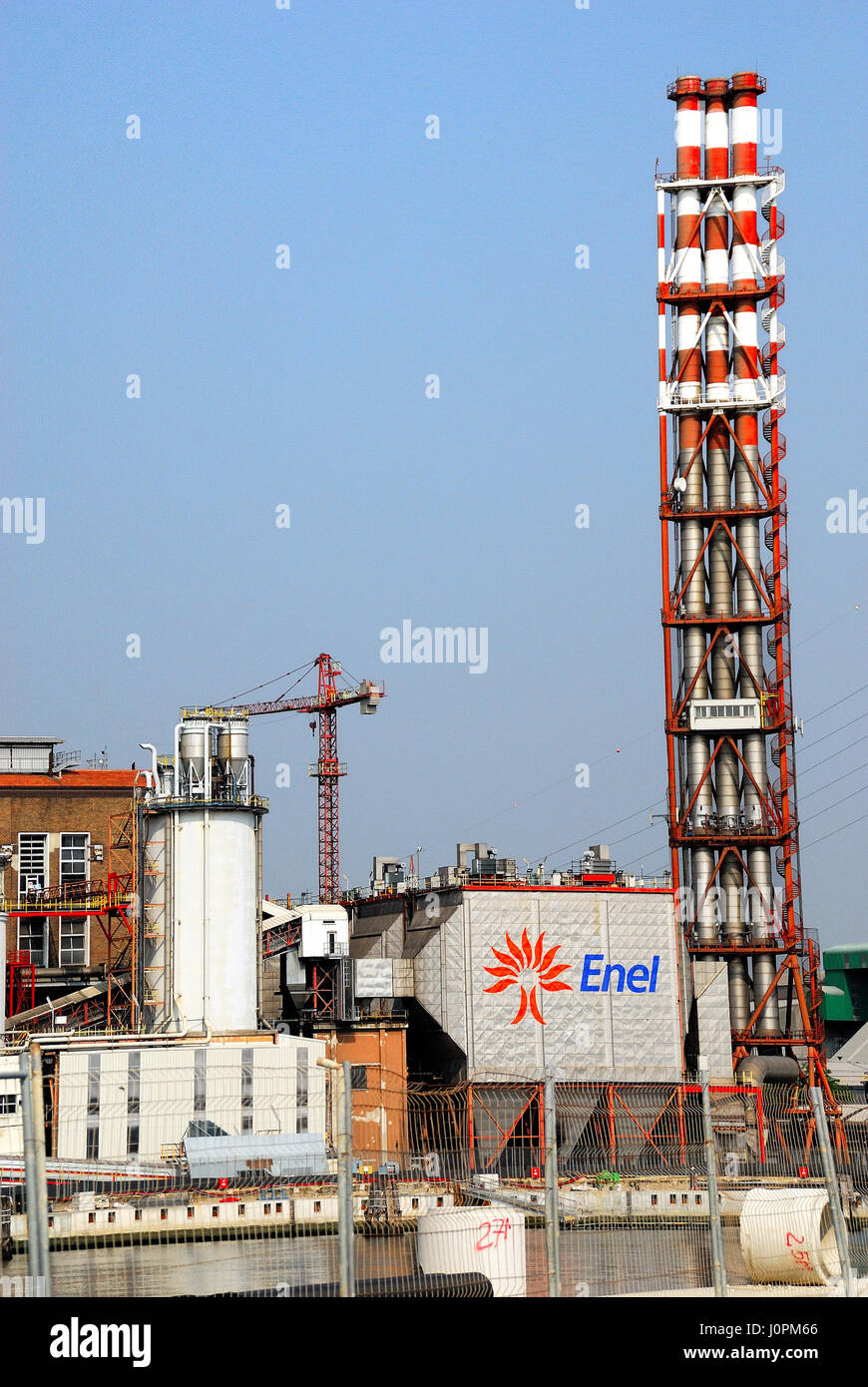 The first industrial-size power plant fueled by hydrogen in the world ...