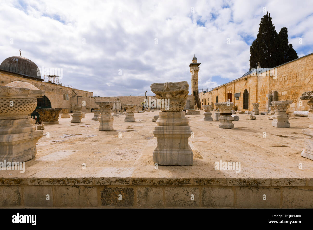 Al aqsa mosque minaret on the temple mount in the old hi-res stock ...