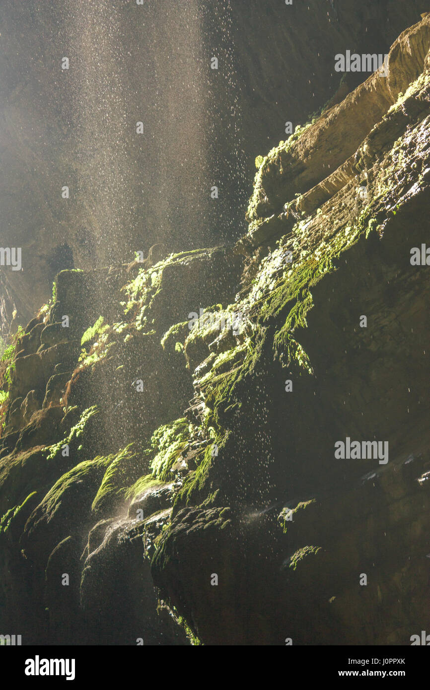 Chongqing China, Three Natural Bridges, Wulong ancient natural bridge ...