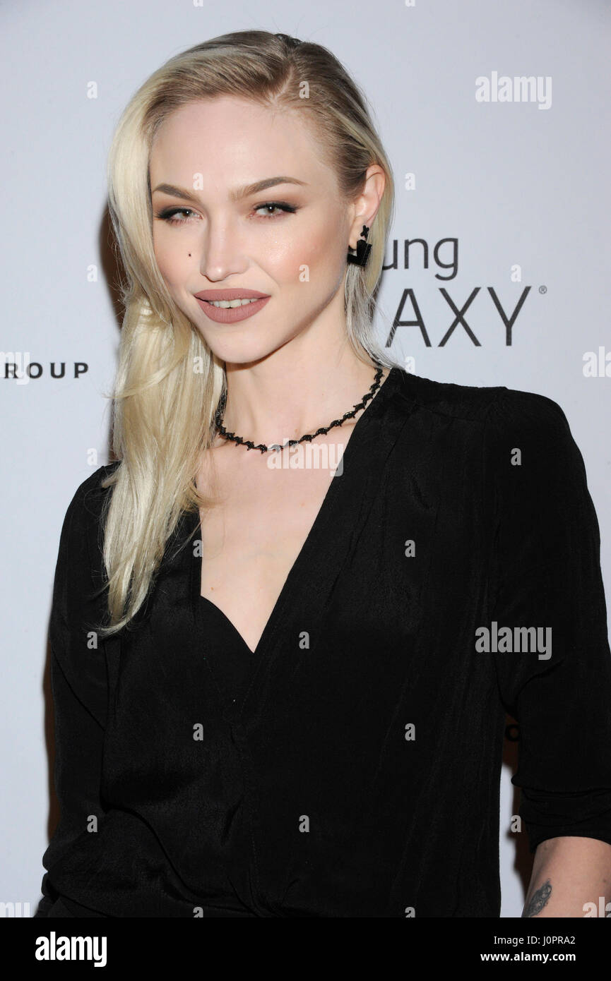 Ivy levan hi-res stock photography and images - Alamy