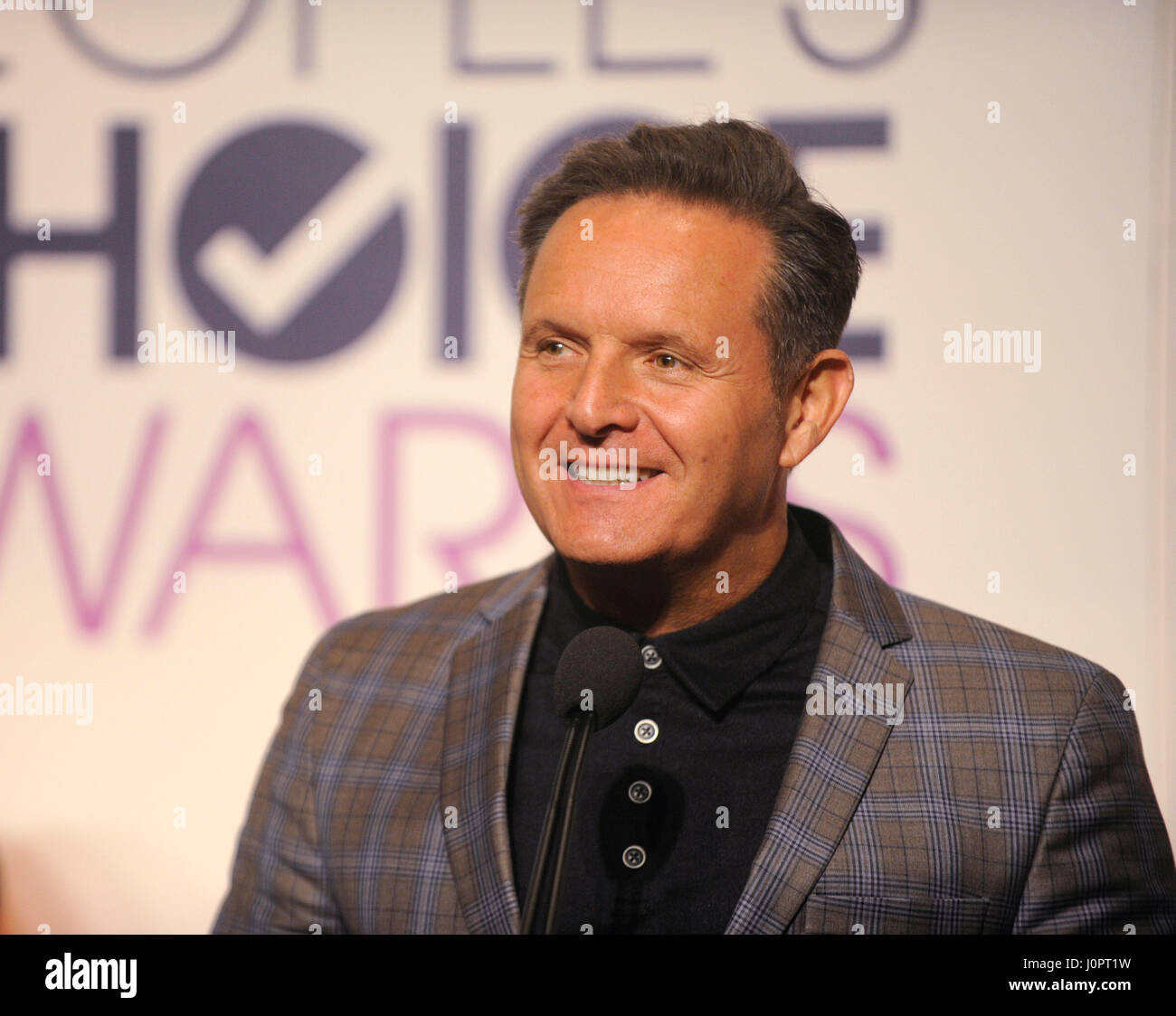Executive Producer Mark Burnett attends the People’s Choice Awards 2016 ...