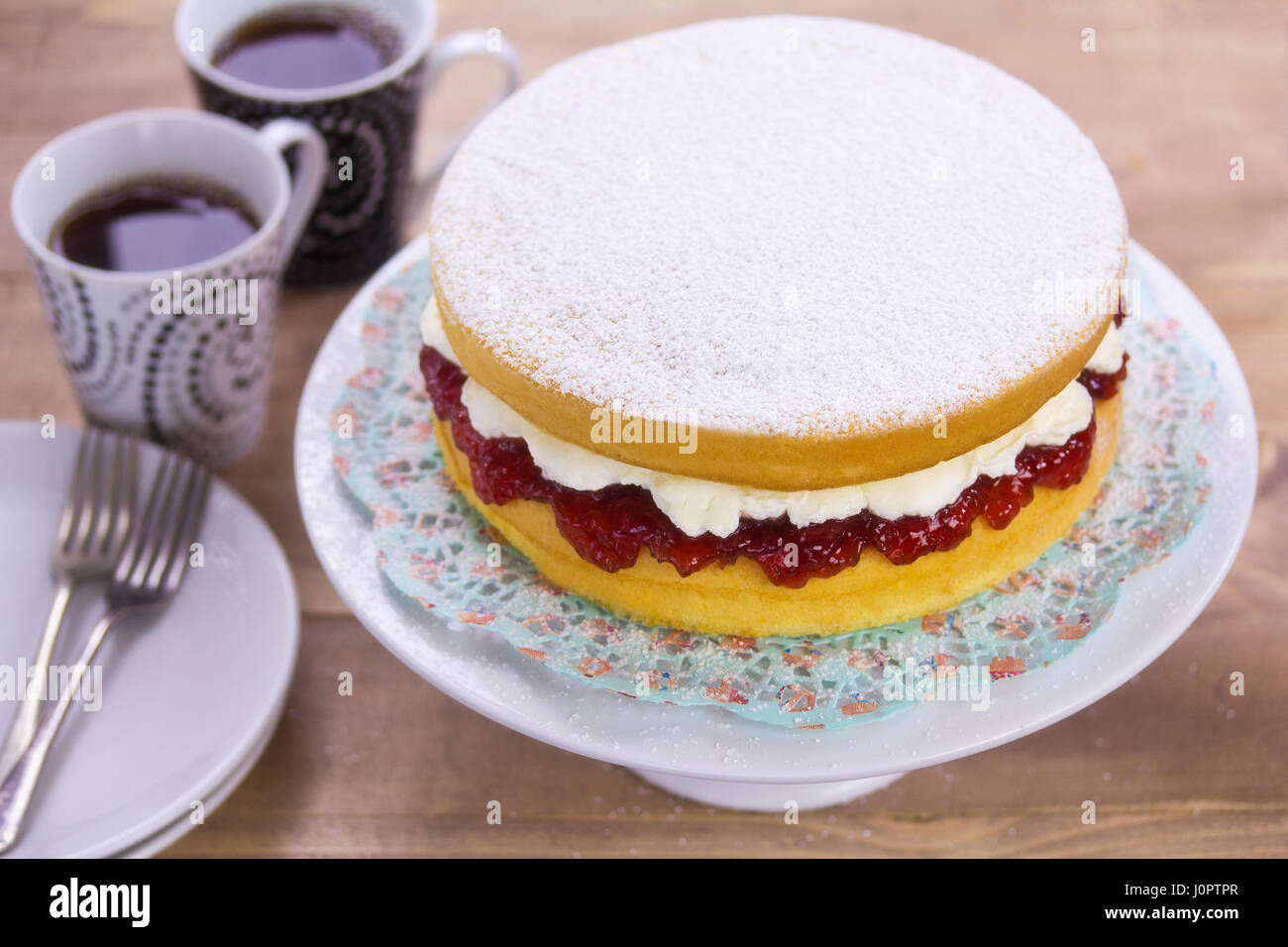Victoria sponge hi-res stock photography and images - Alamy