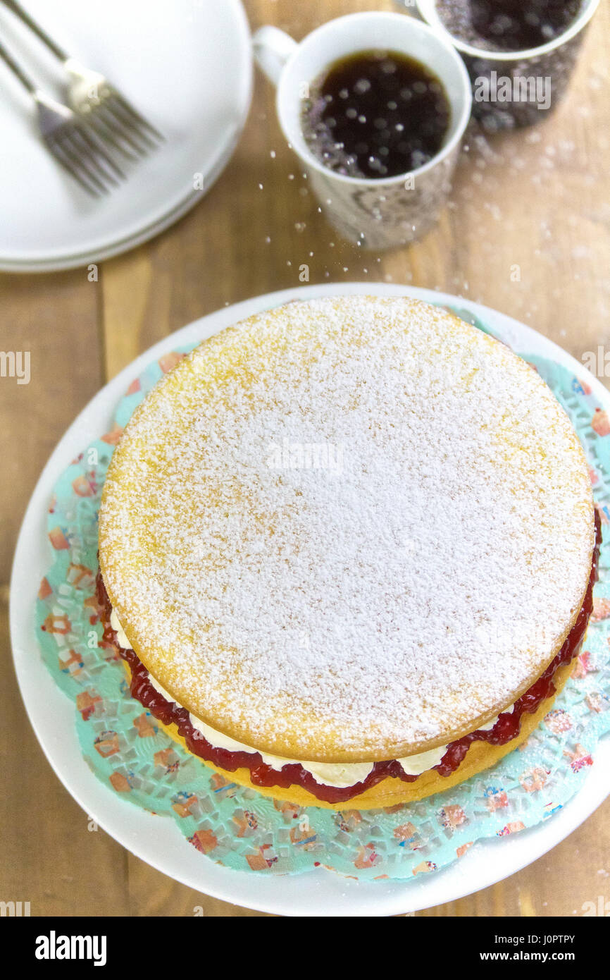 Victoria Sponge Cake with jam and cream Stock Photo - Alamy
