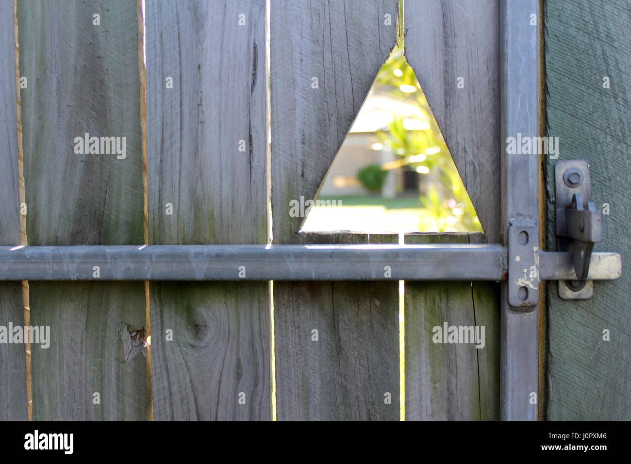 Timber side gate hi-res stock photography and images - Alamy