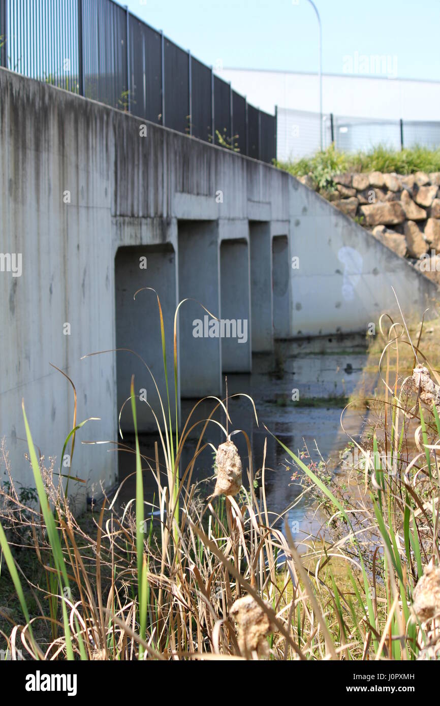 Bridge water drainage hi-res stock photography and images - Alamy