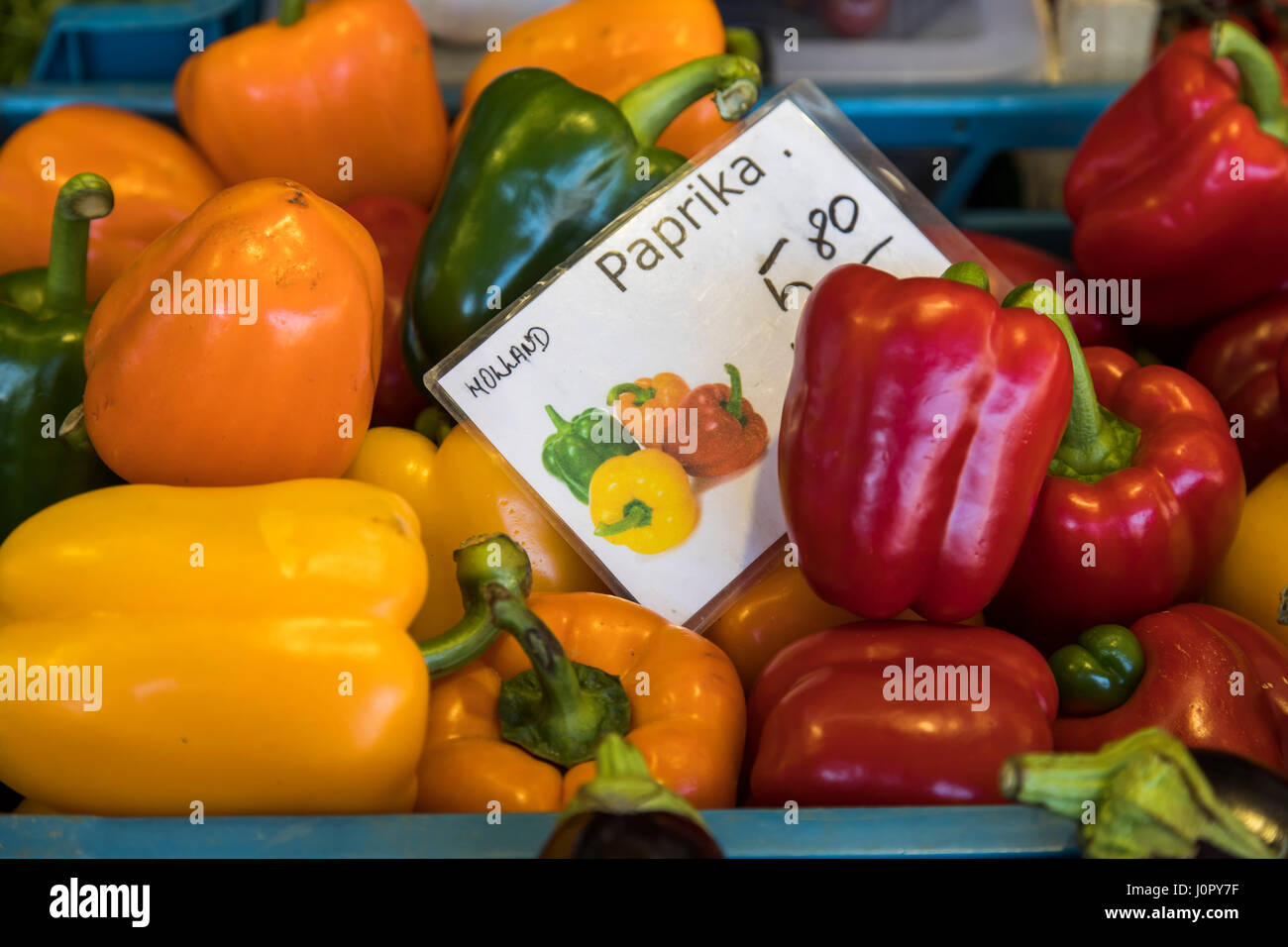 Weekly market, market stand, fresh vegetables Stock Photo - Alamy
