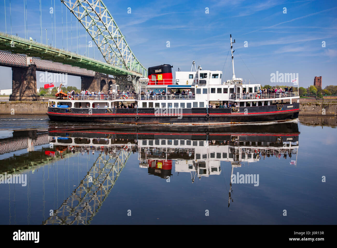 Runcorn bridge hi-res stock photography and images - Alamy