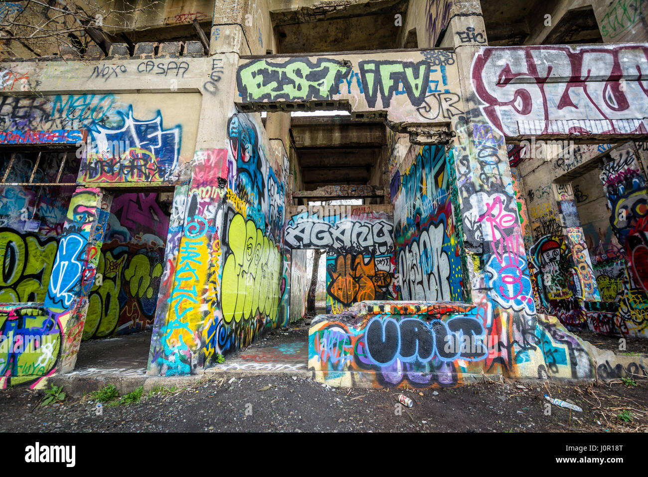 Street art at Graffiti Pier in Philadelphia, Pennsylvania Stock Photo ...