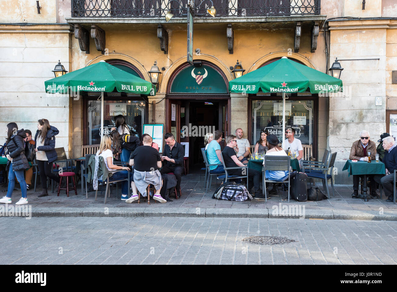 British themed pub hi-res stock photography and images - Alamy