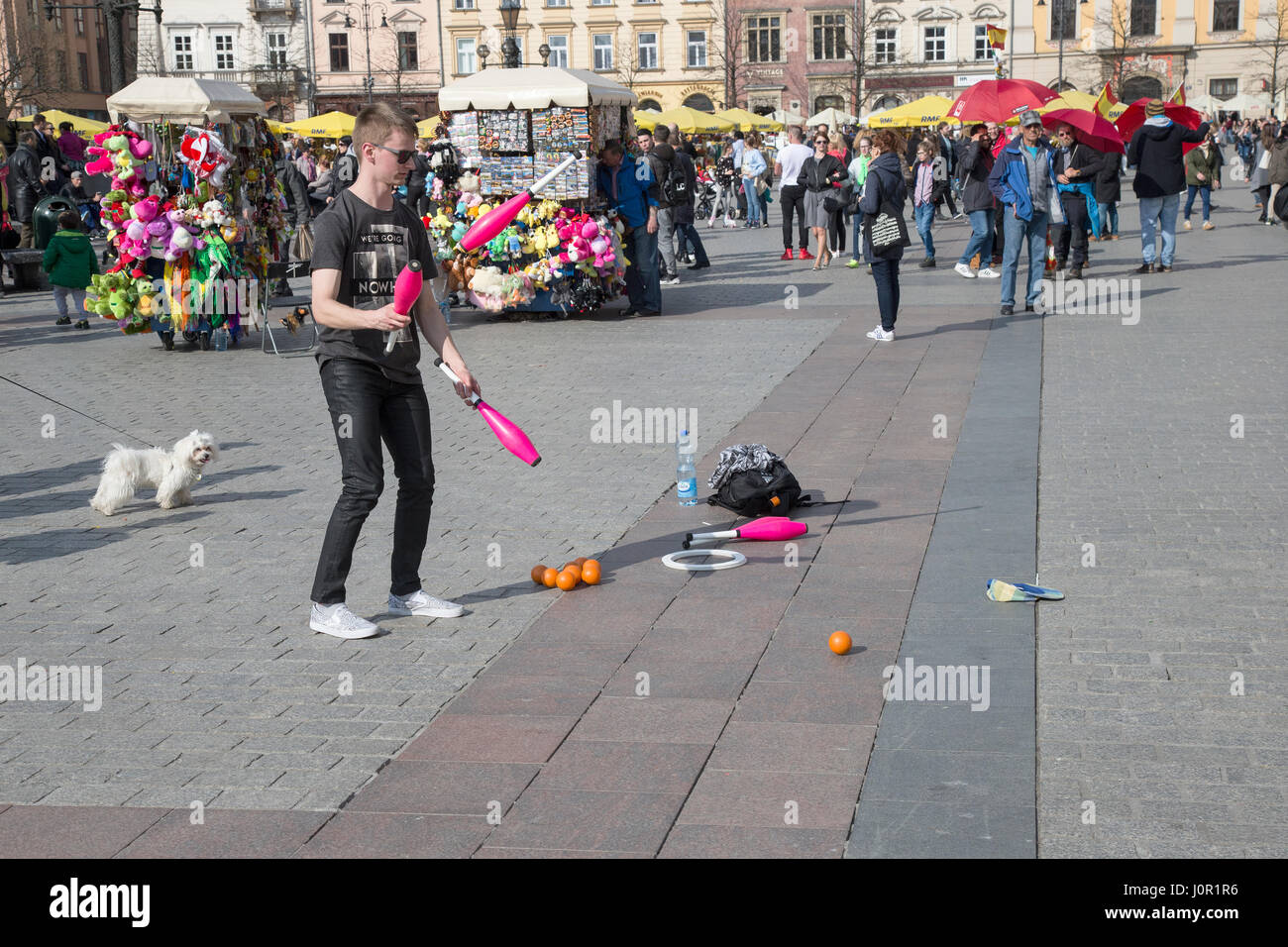 Juggler clubs hi-res stock photography and images - Alamy