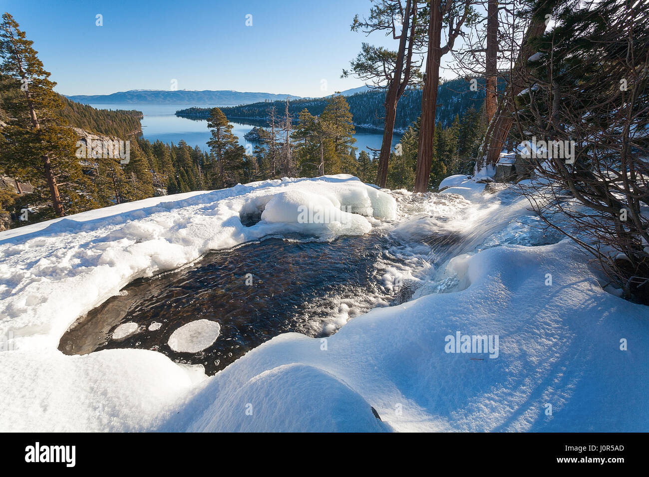 The blue waters of lake tahoe hi-res stock photography and images - Alamy